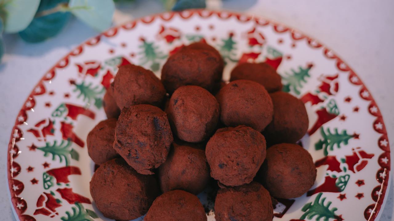 Lir Whiskey Chocolate Truffles – Glens of Antrim Distillery